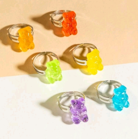 Hot Topic | Jewelry | Set 6 Gummy Bear Rings | Poshmark